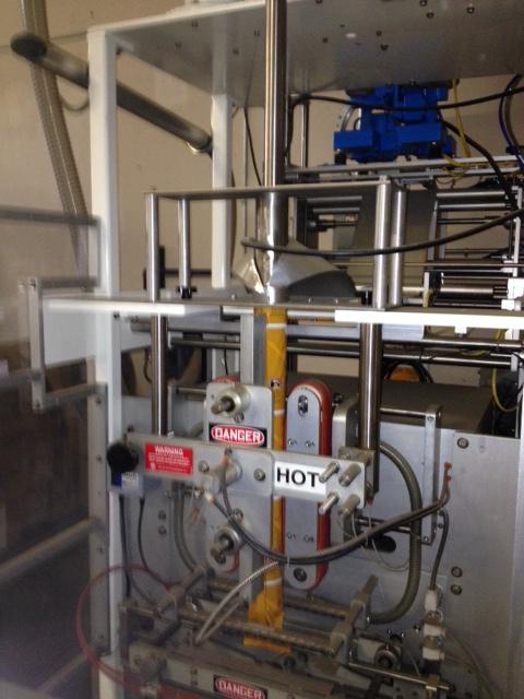 Used Universal Packaging 1500 Series packaging machine with All Fill ...