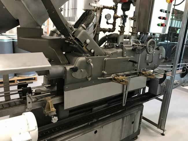 Used White Cap Capper VE 6R17A for sale!!! - High Performance Packaging