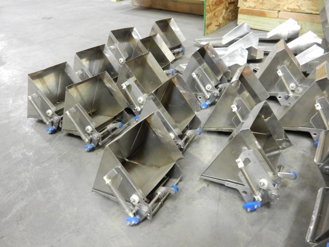 Used Yamato RB scale feed buckets and weigh buckets plus vibratory pans ...
