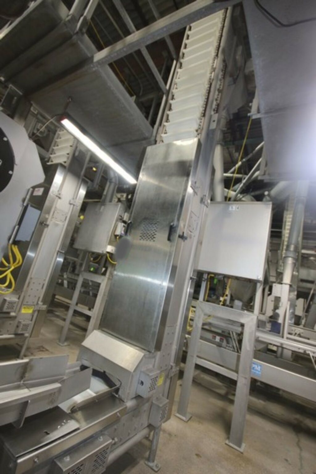 Deamco BES-12P-T-X-SST Bucket Elevator - High Performance Packaging