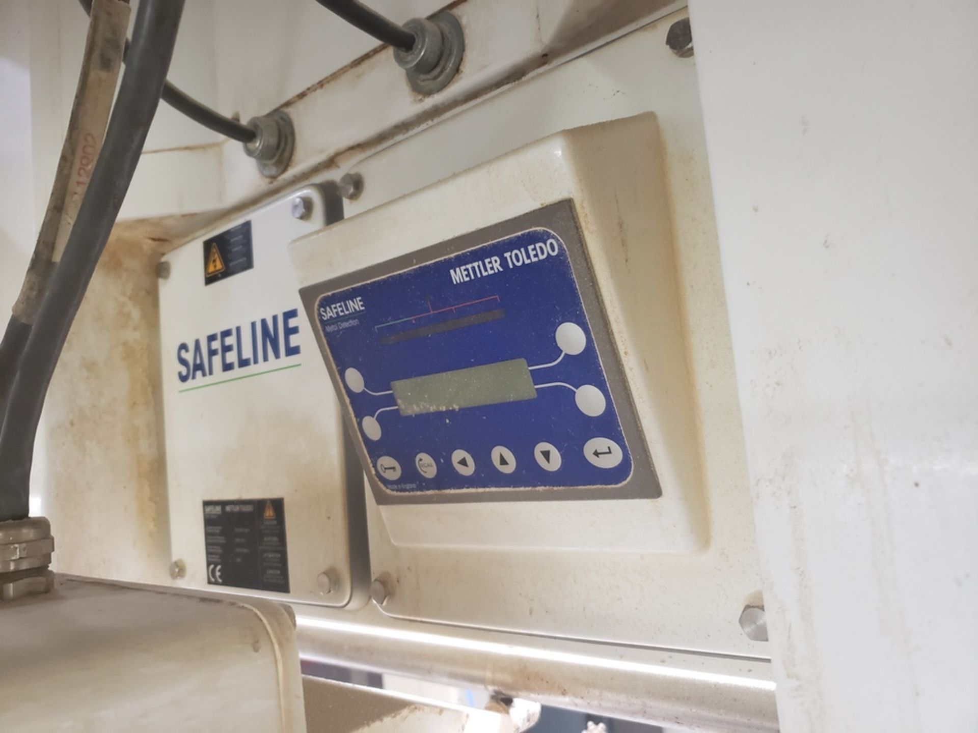 Used Mettler Toledo Safeline Metal Detector with 8" Aperture