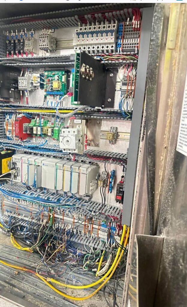 Hayssen Ultima 12-19HR VFFS bagger - High Performance Packaging